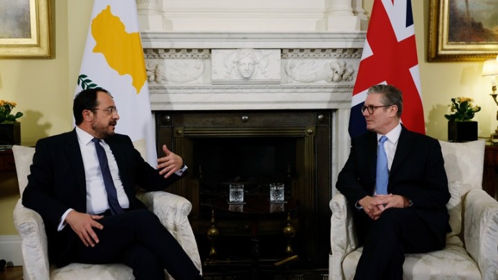 Starmer visits Cyprus – First visit by a British PM in 53 years - Sigmalive English
