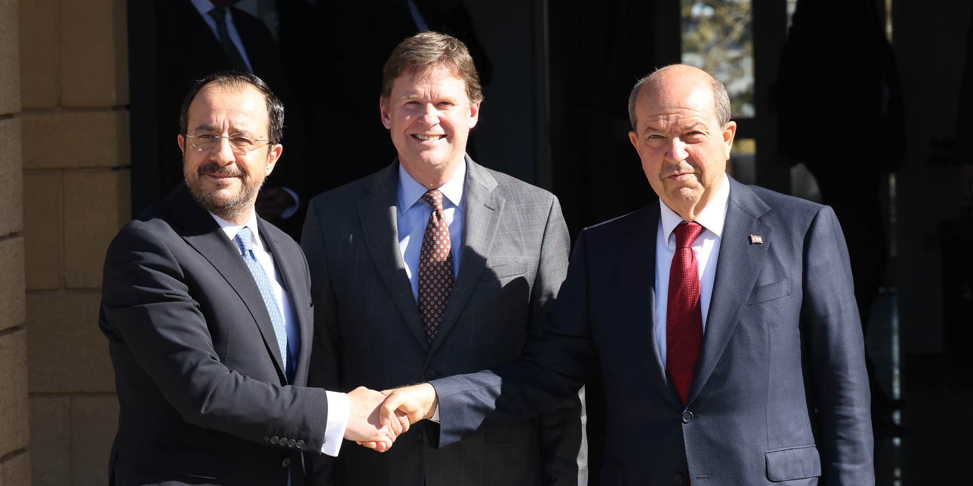 Christodoulides and Tatar plan follow-up meeting - Sigmalive English