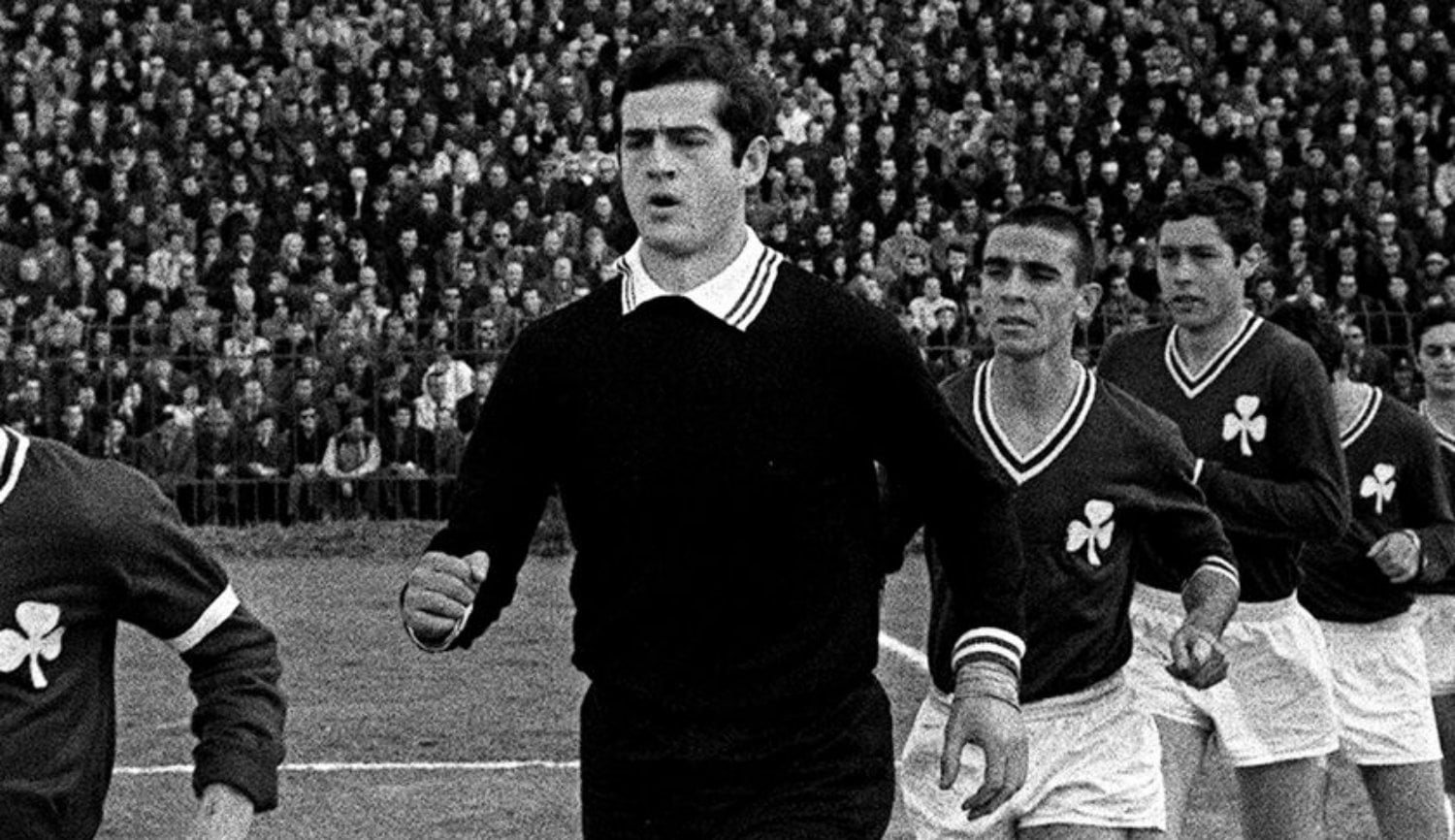 Legendary footballer Takis Oikonomopoulos passes away at 81 - Sigmalive ...