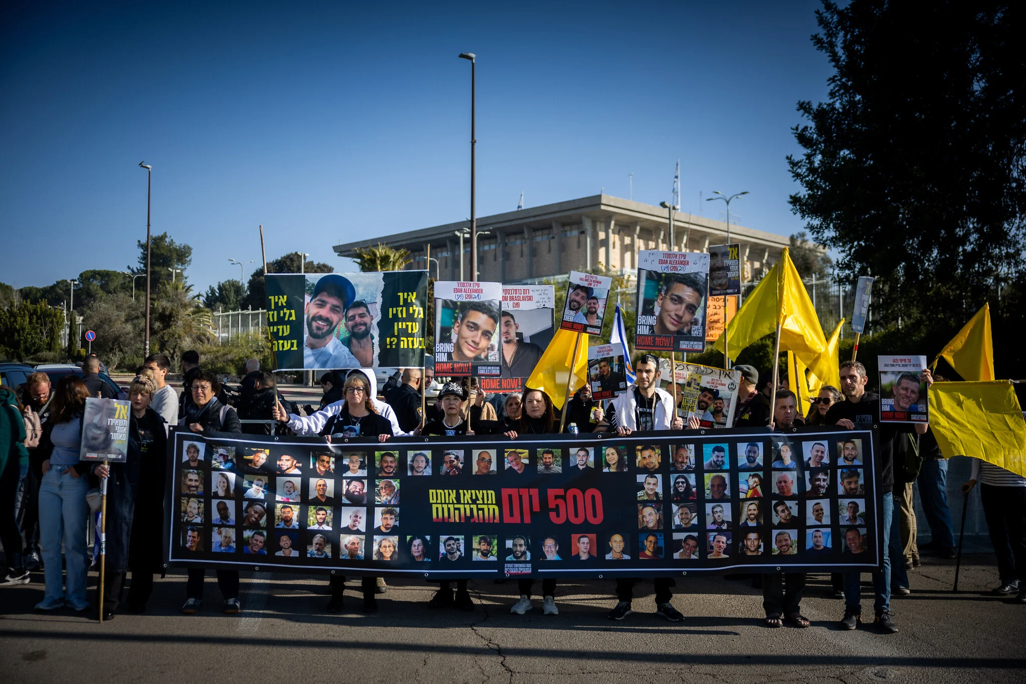 Freed hostages bring signs of life from depths of Gaza tunnels ...