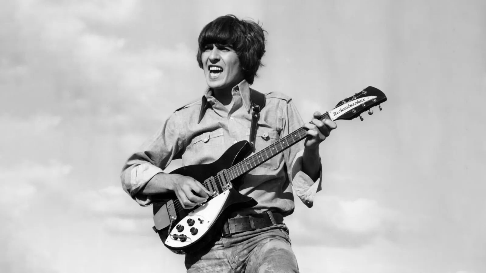 ON THIS DAY: Beatles' guitarist George Harrison is born (1943 ...