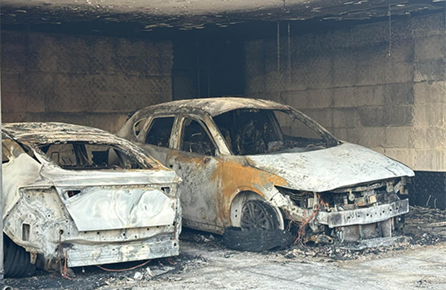 Fire destroys four motorbikes and a vehicle in Strovolos - Sigmalive ...