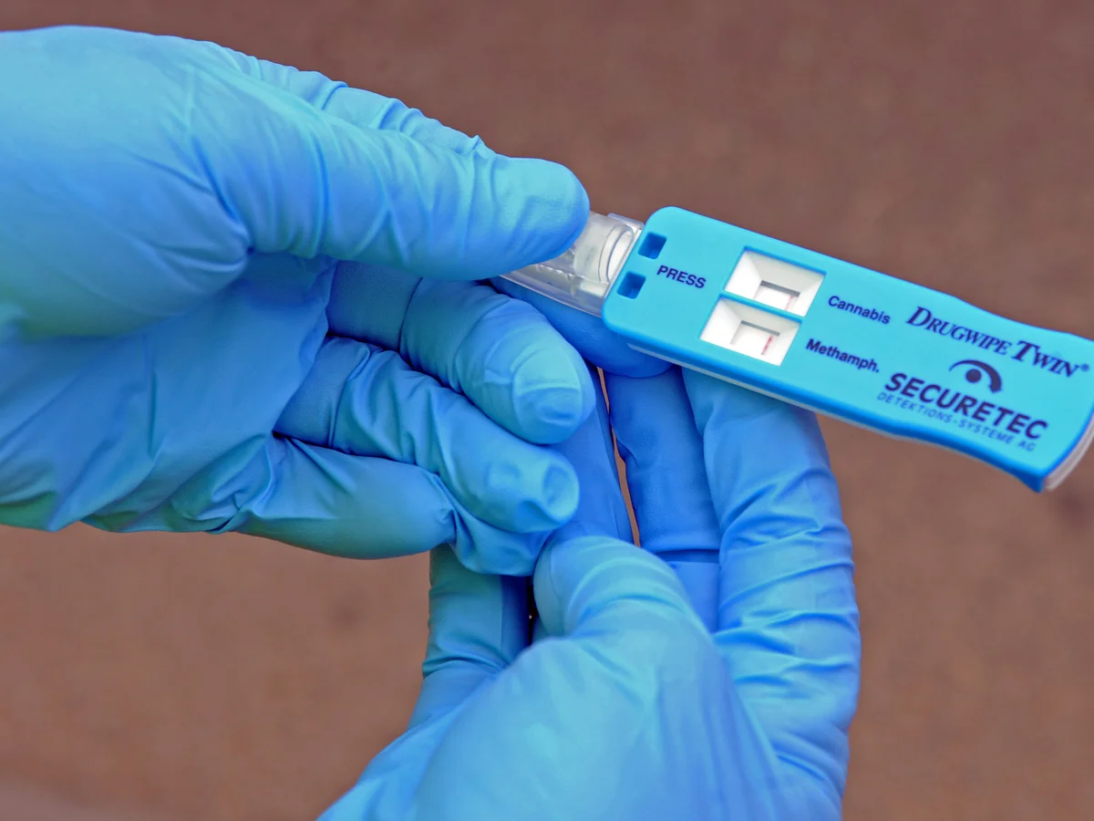 Bus driver fails drug test before school trip - Sigmalive English