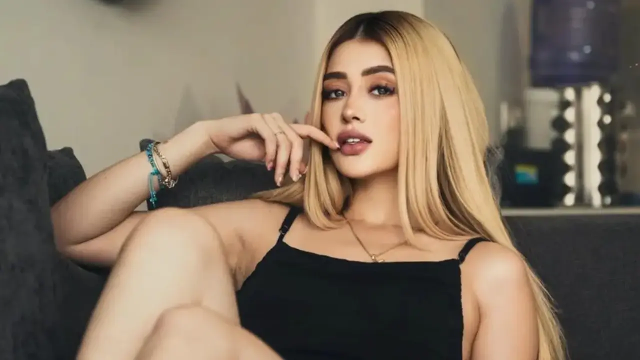 Mystery surrounds influencer's murder during live TikTok broadcast - Sigmalive English