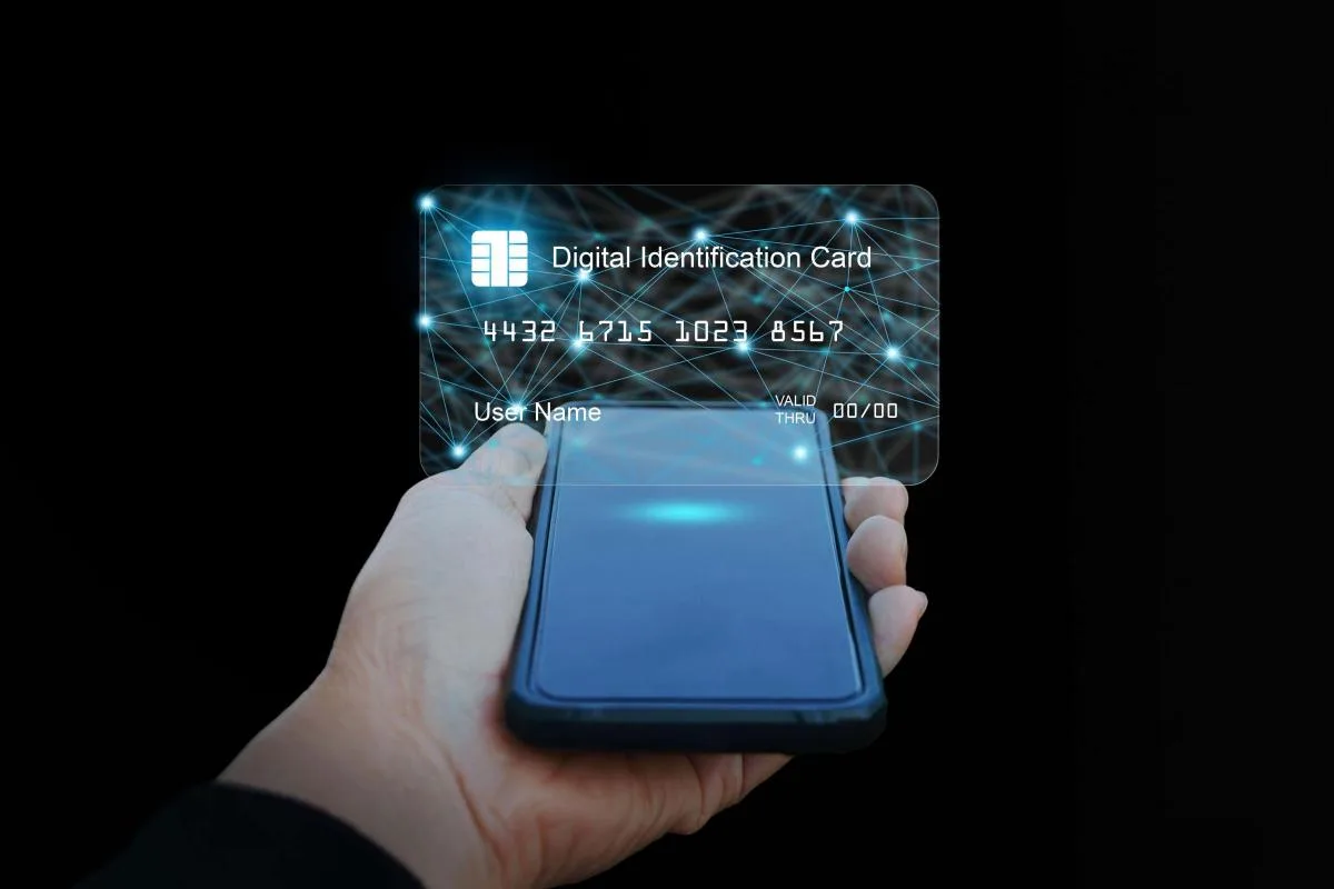 UK pushes digital identity plan amid strong backlash - Sigmalive English