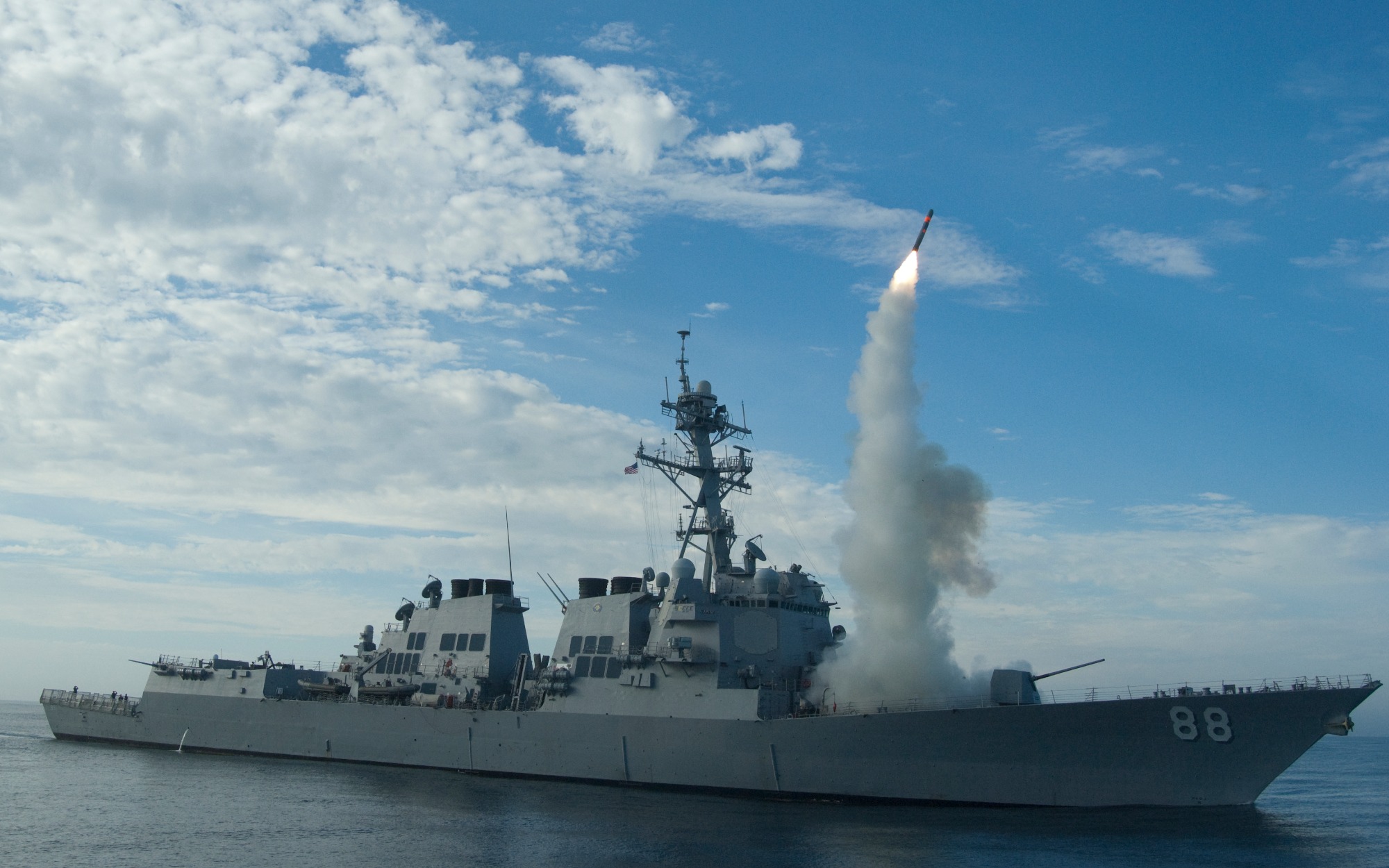 Trump considering sending Tomahawk missiles to Ukraine - Sigmalive English