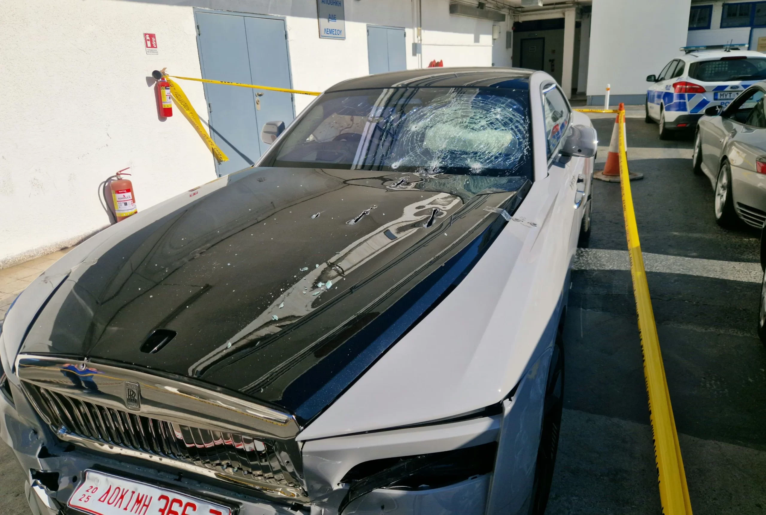 Demosthenous murder: Police examine items left behind - Sigmalive English