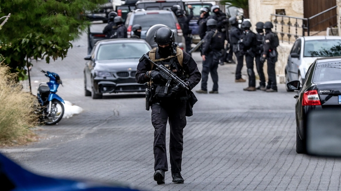 Vorizia vendetta: Two dead in Crete shooting - Sigmalive English