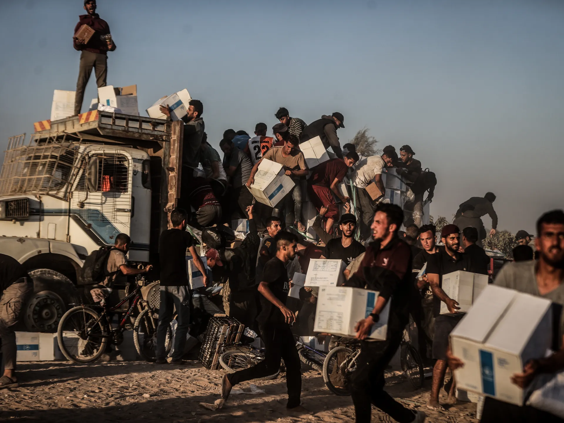 Gaza aid trapped at borders - food reaches only half the population - Sigmalive English